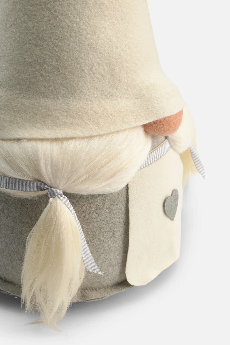 Tomte Gnome - Olga With White Cap – The German Christmas Shop